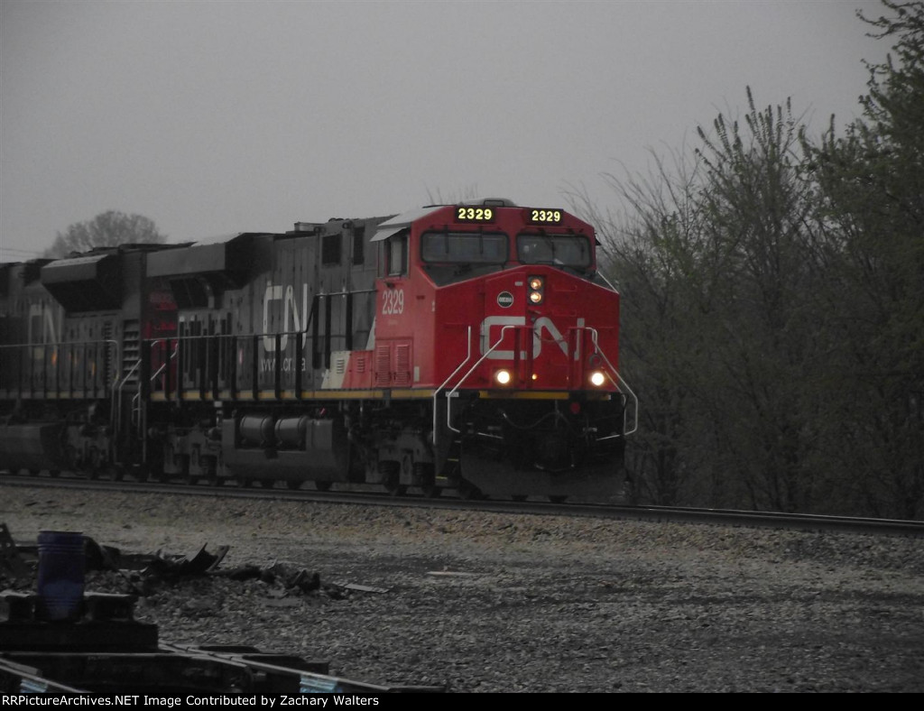 CN 2329